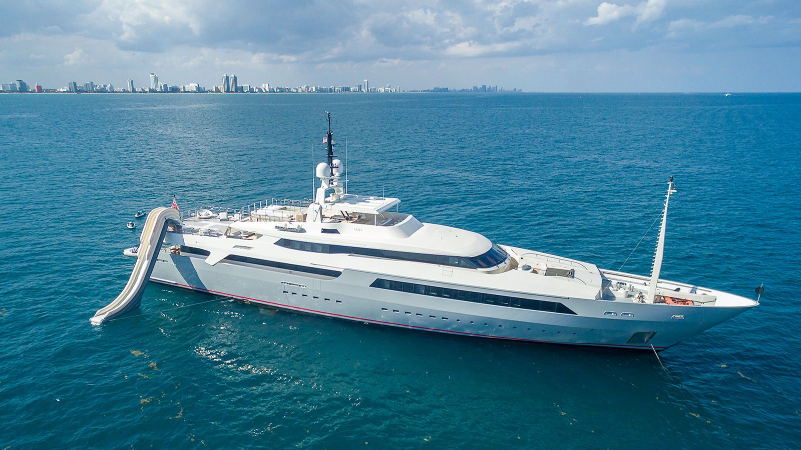 Top 4 reasons to buy superyacht Vicky